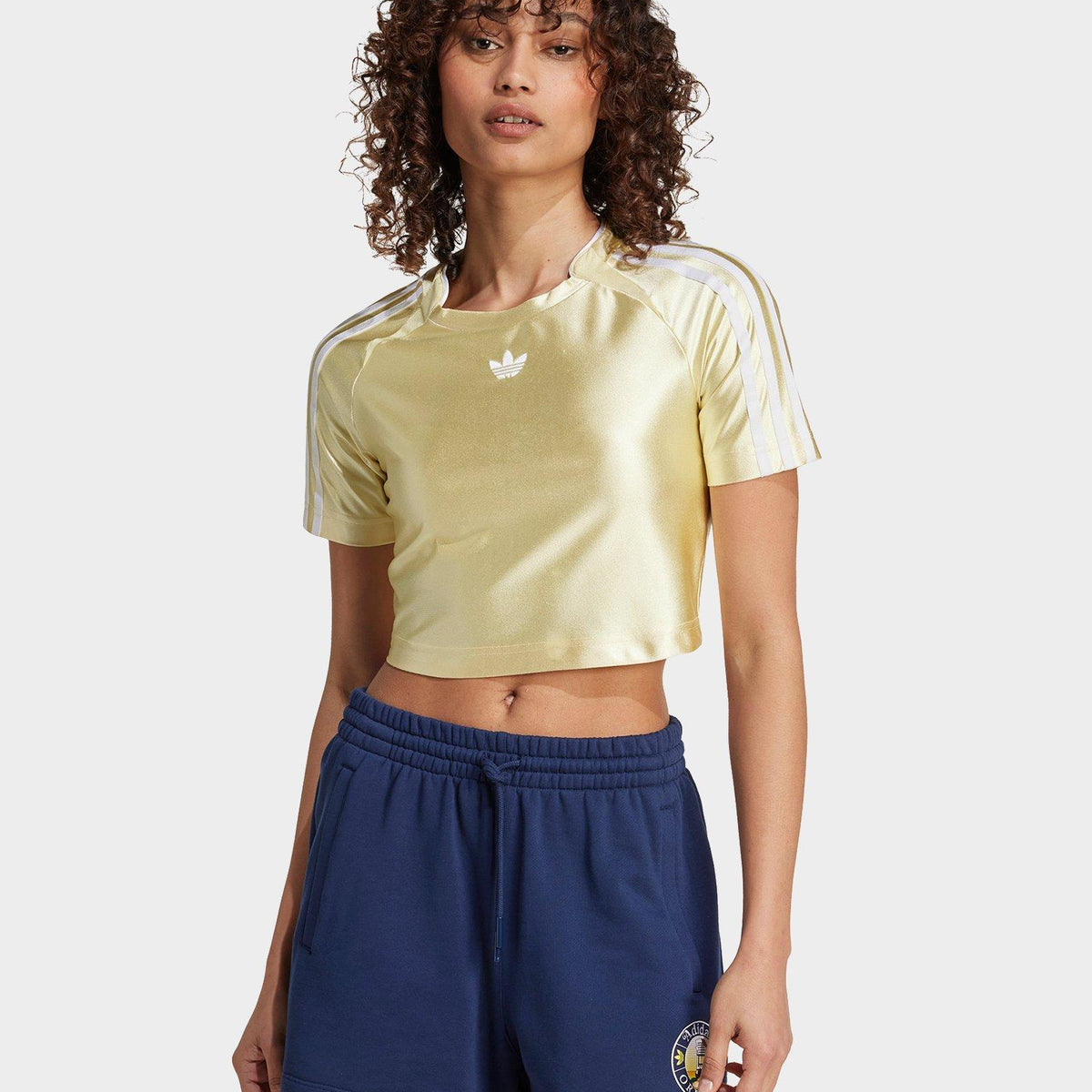 สีเหลือง adidas เสื้อยืดผู้หญิง Adicolor Teamgeist Baby - JD Sports Thailand – JD Sports ประเทศไทย