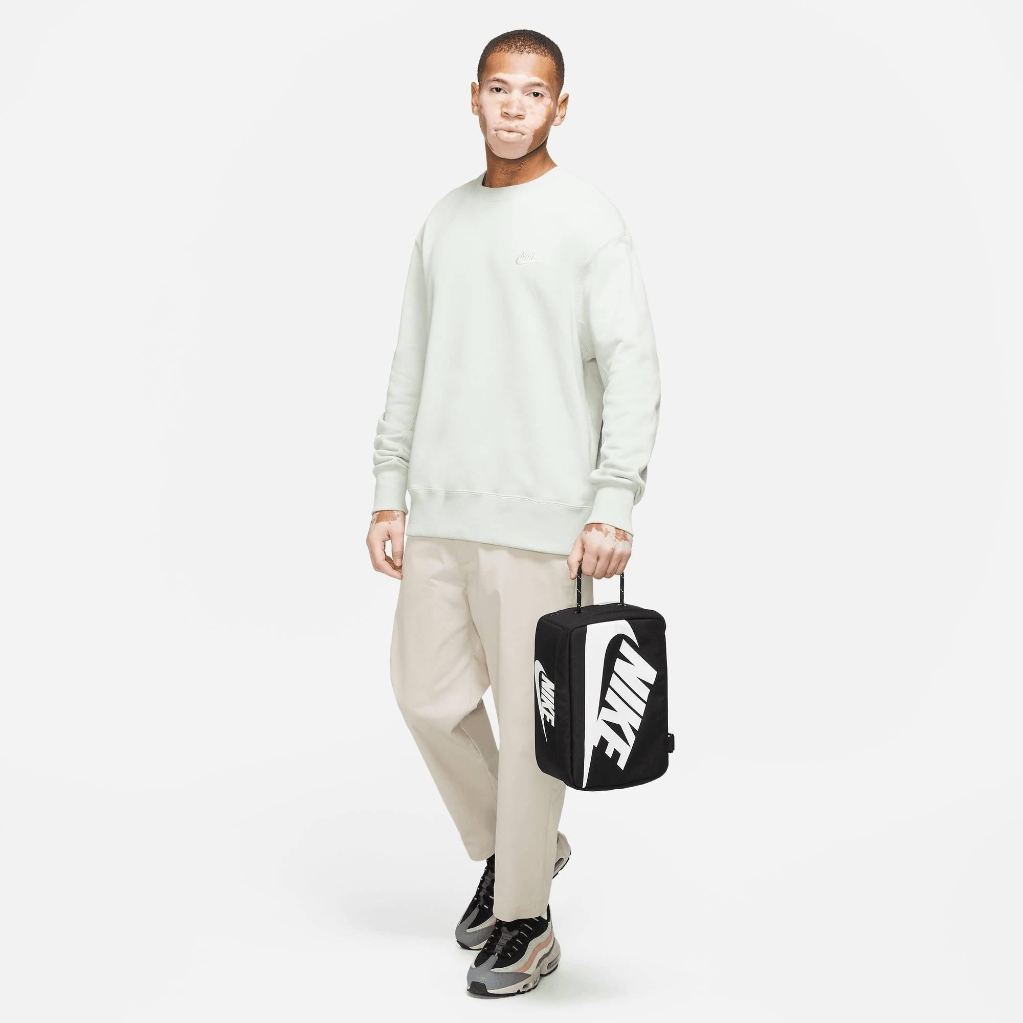 กระเป๋า Shoe Box ขนาดเล็ก (10L) – JD Sports ประเทศไทย
