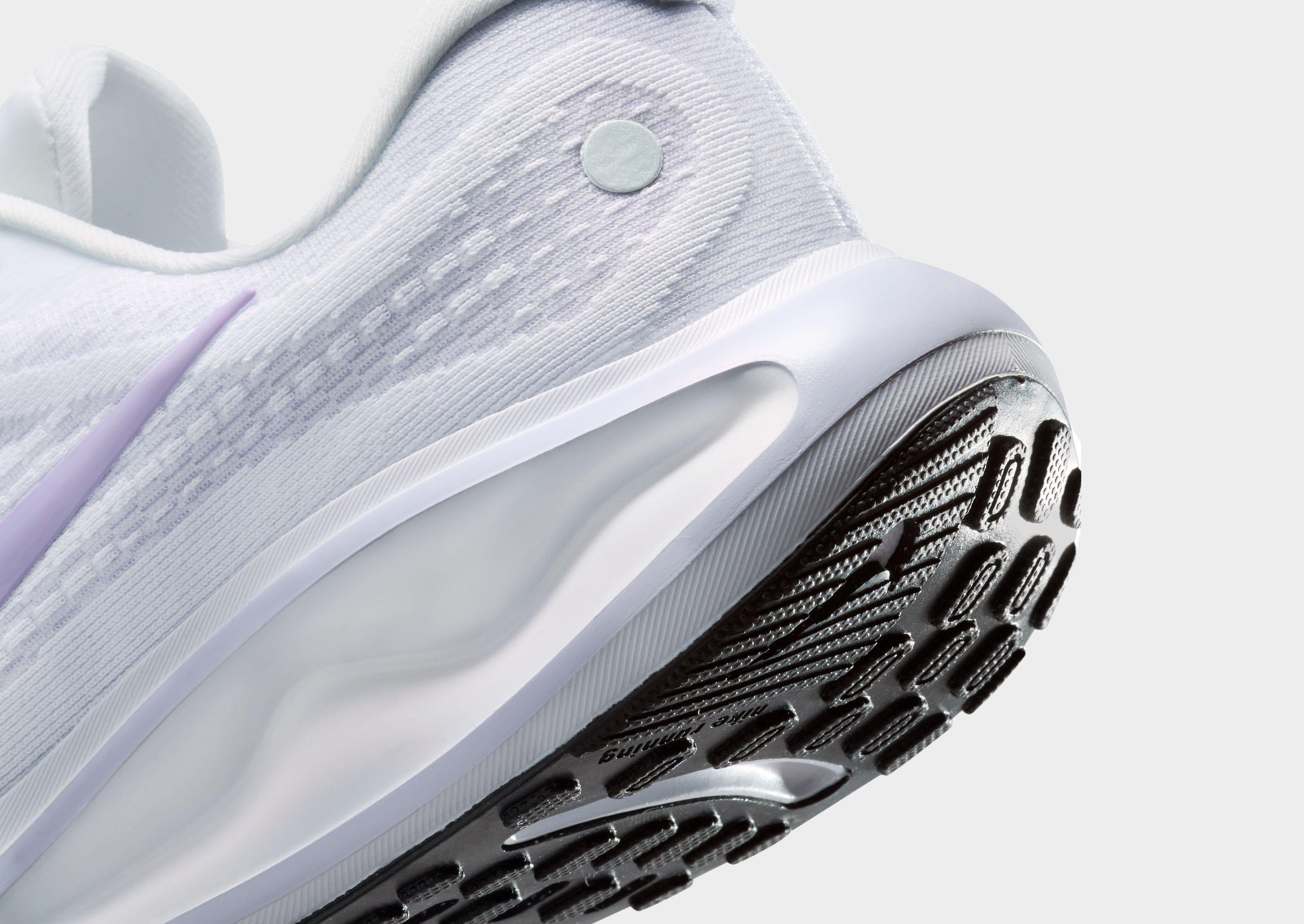 สีขาว Nike รองเท้าผู้หญิง Journey Run - JD Sports Thailand – JD Sports ...