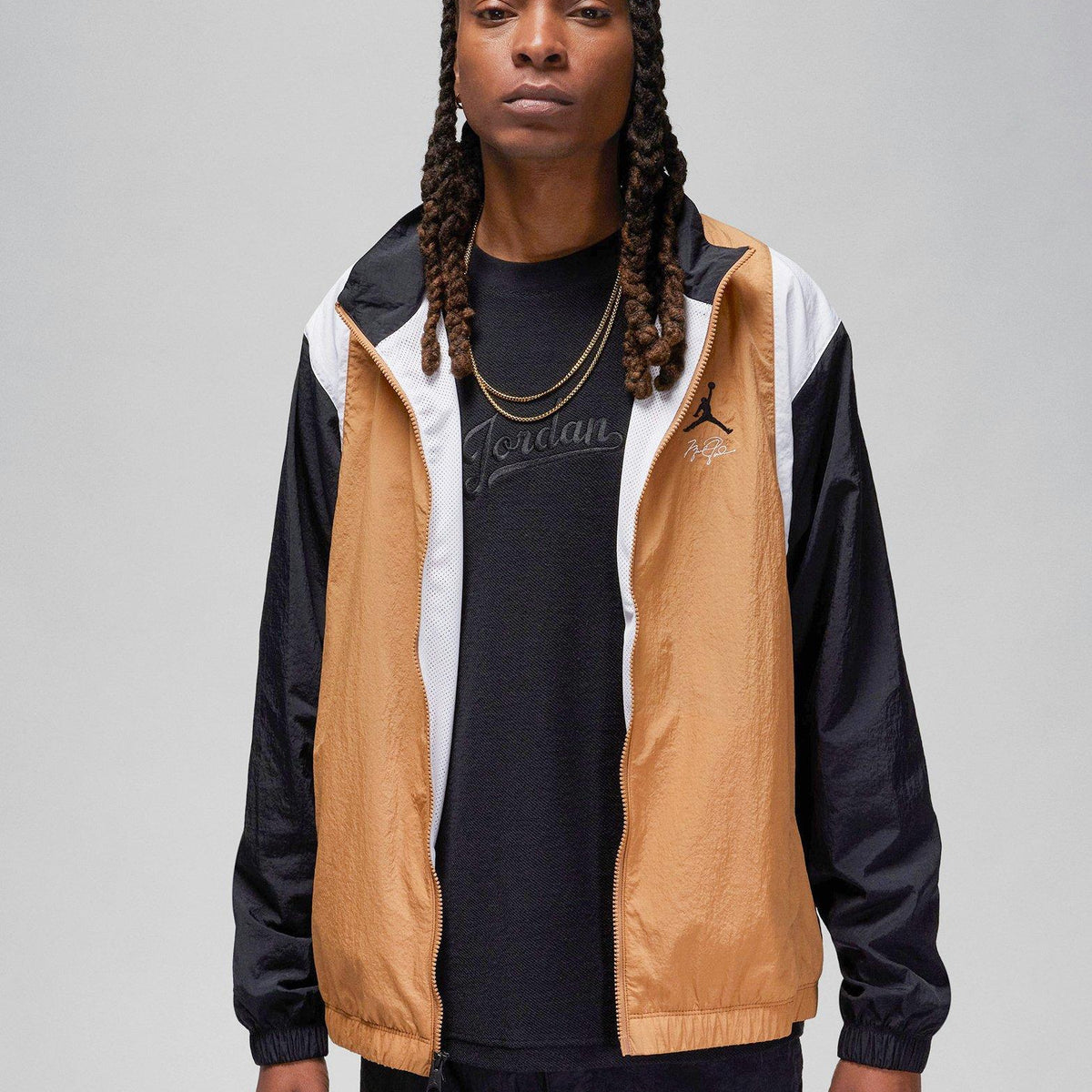 สีน้ำตาล Jordan แจ็คเก็ตผู้ชาย Essentials - JD Sports Thailand – JD ...
