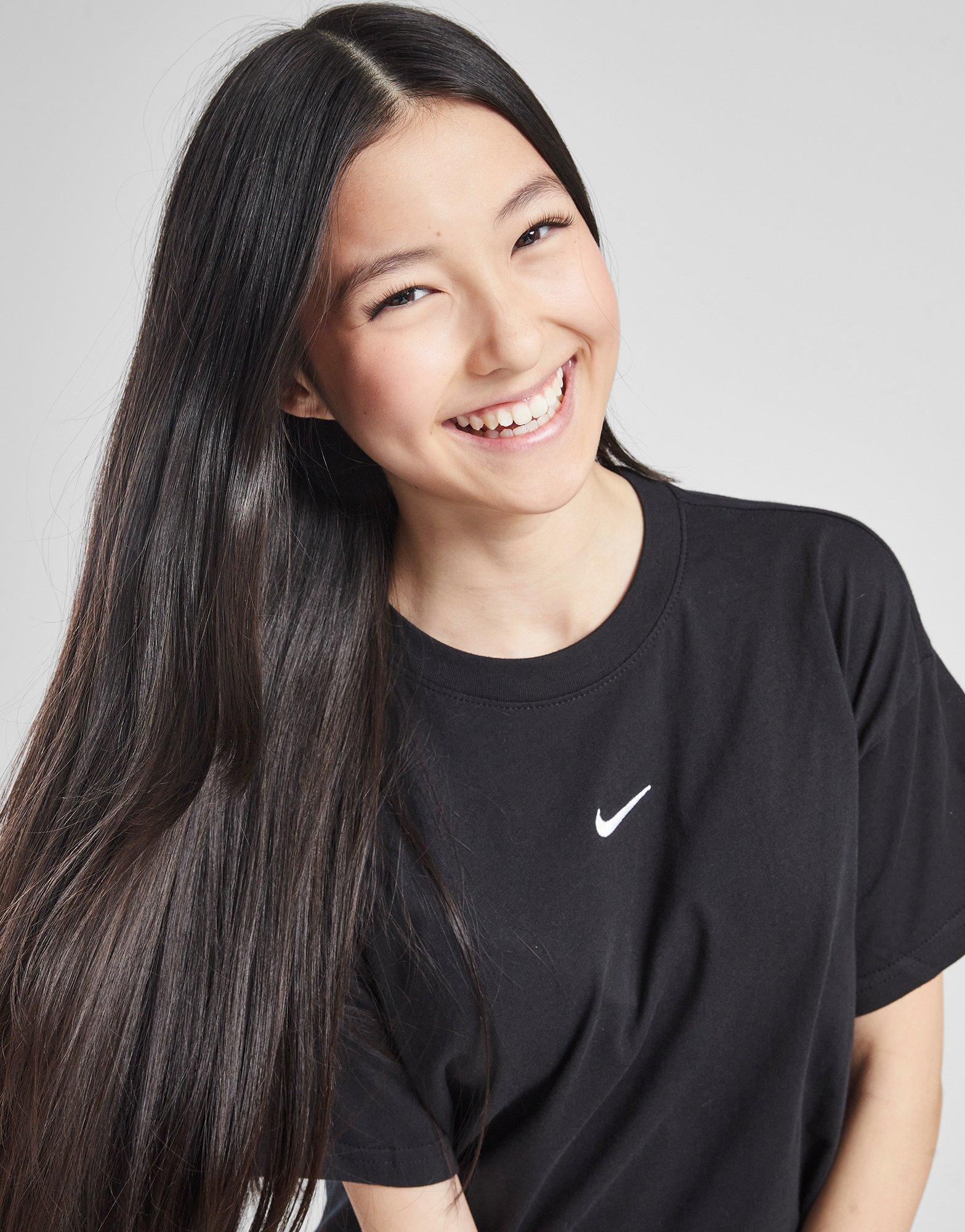 สีดำ Nike เสื้อยืดเด็กโต (หญิง) Sportswear Essential - JD Sports ...