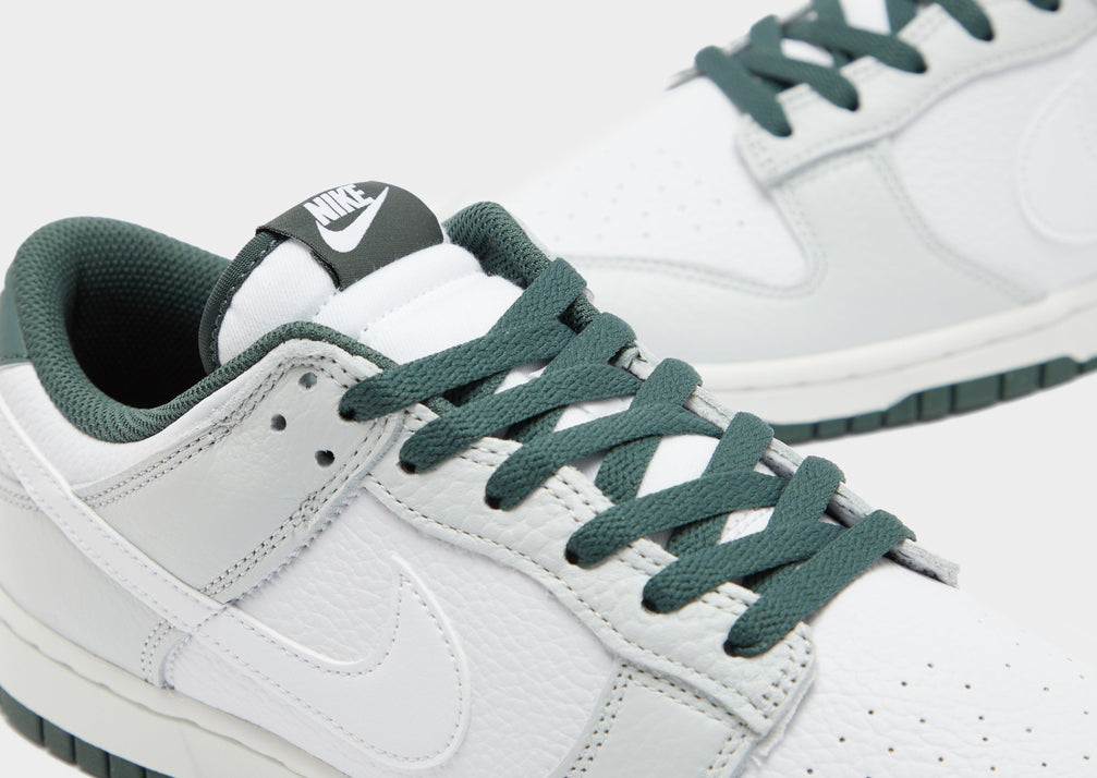 รองเท้าผู้ชาย Dunk Low – JD Sports ประเทศไทย