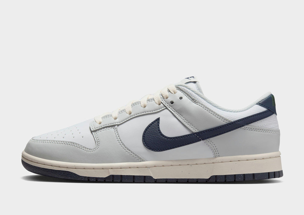 รองเท้าผู้ชาย Dunk Low – JD Sports ประเทศไทย