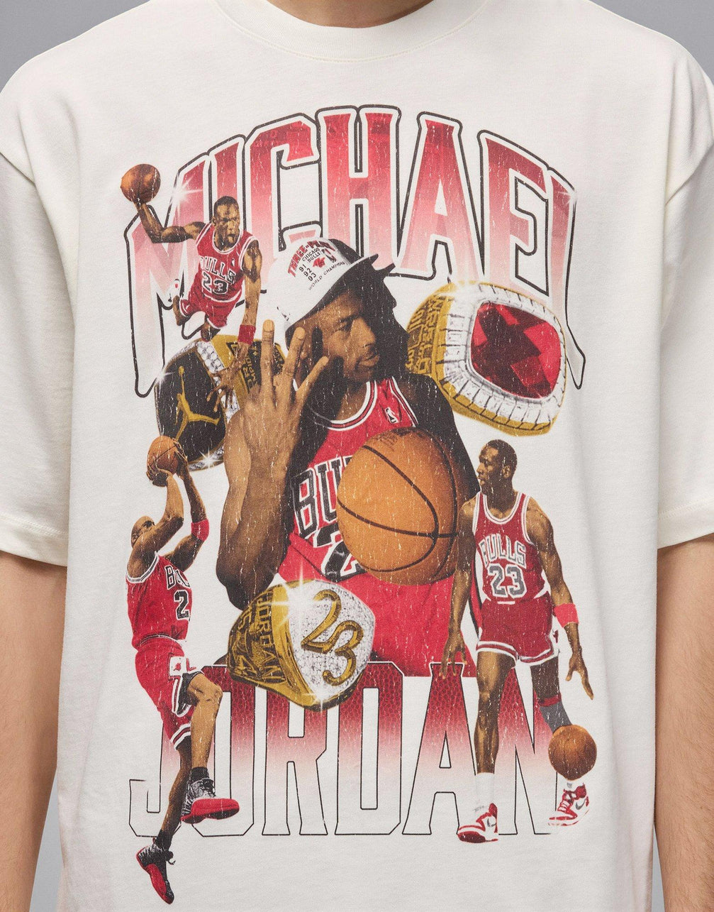 เสื้อยืด Flight Essentials – JD Sports ประเทศไทย