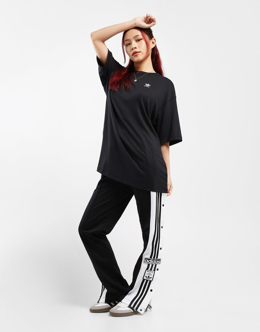 สีดำ adidas เสื้อยืดผู้หญิง Trefoil - JD Sports Thailand – JD Sports ...