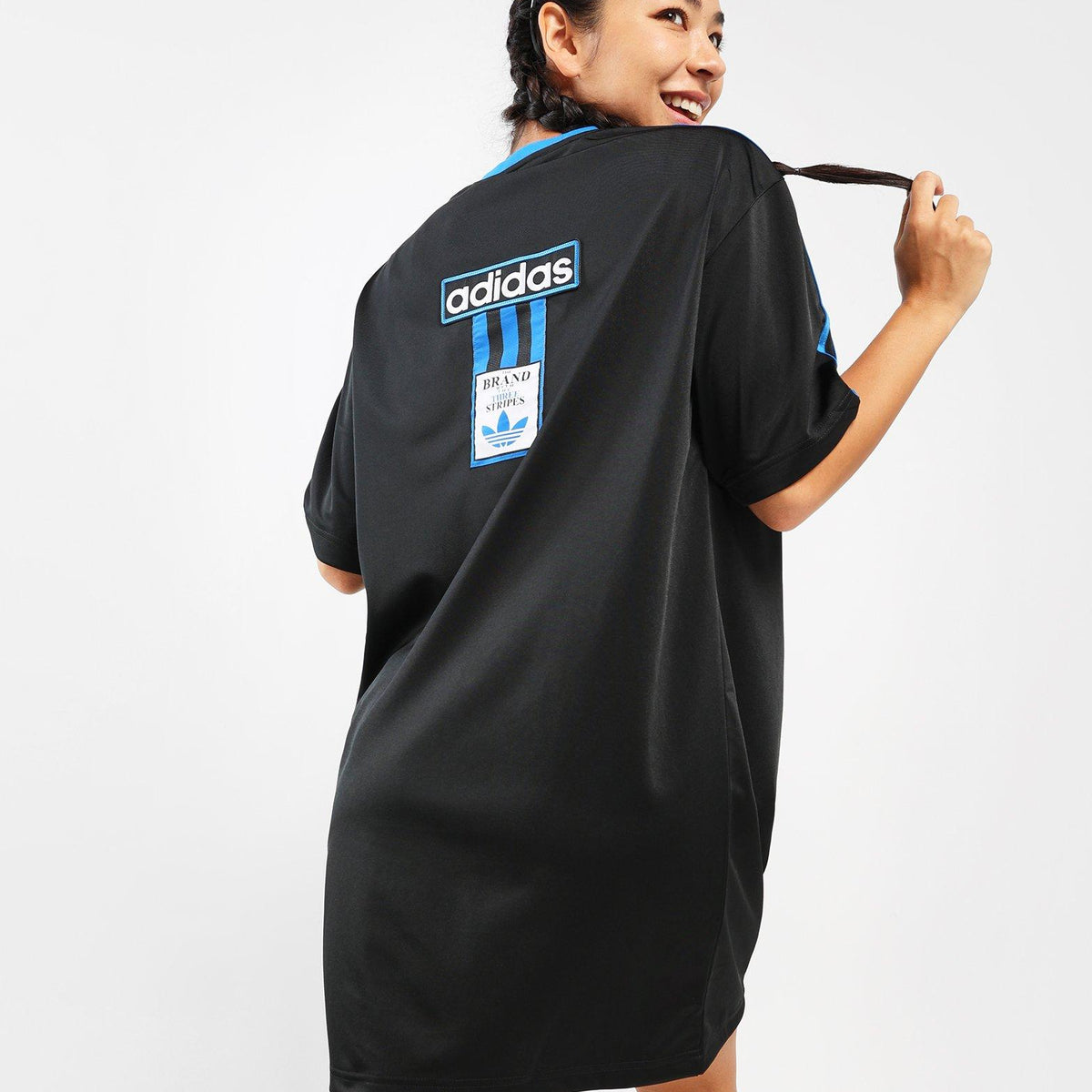 สีดำ adidas ชุดเดรสผู้หญิง Adibreak Back Print - JD Sports Thailand ...