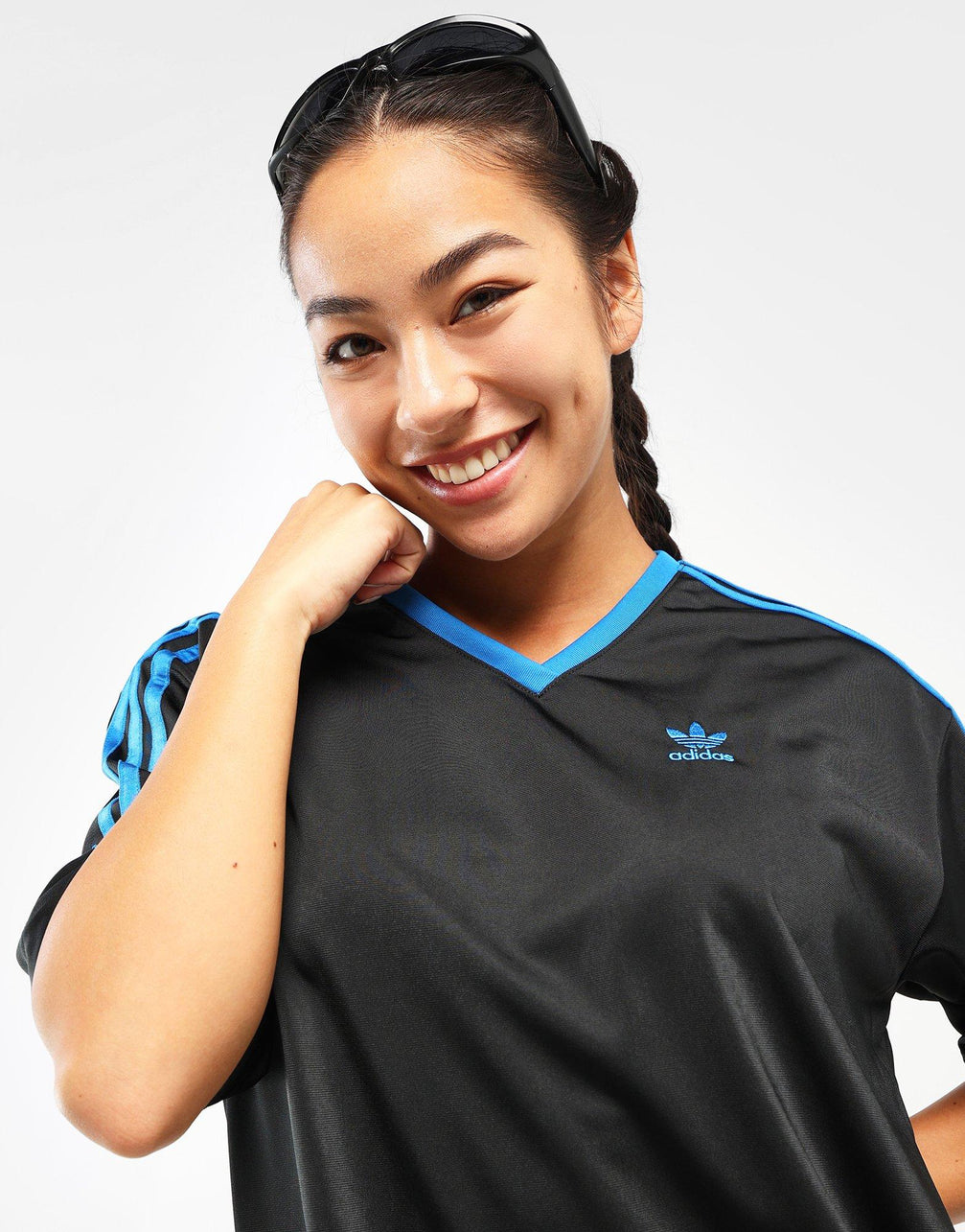 สีดำ adidas ชุดเดรสผู้หญิง Adibreak Back Print - JD Sports Thailand ...