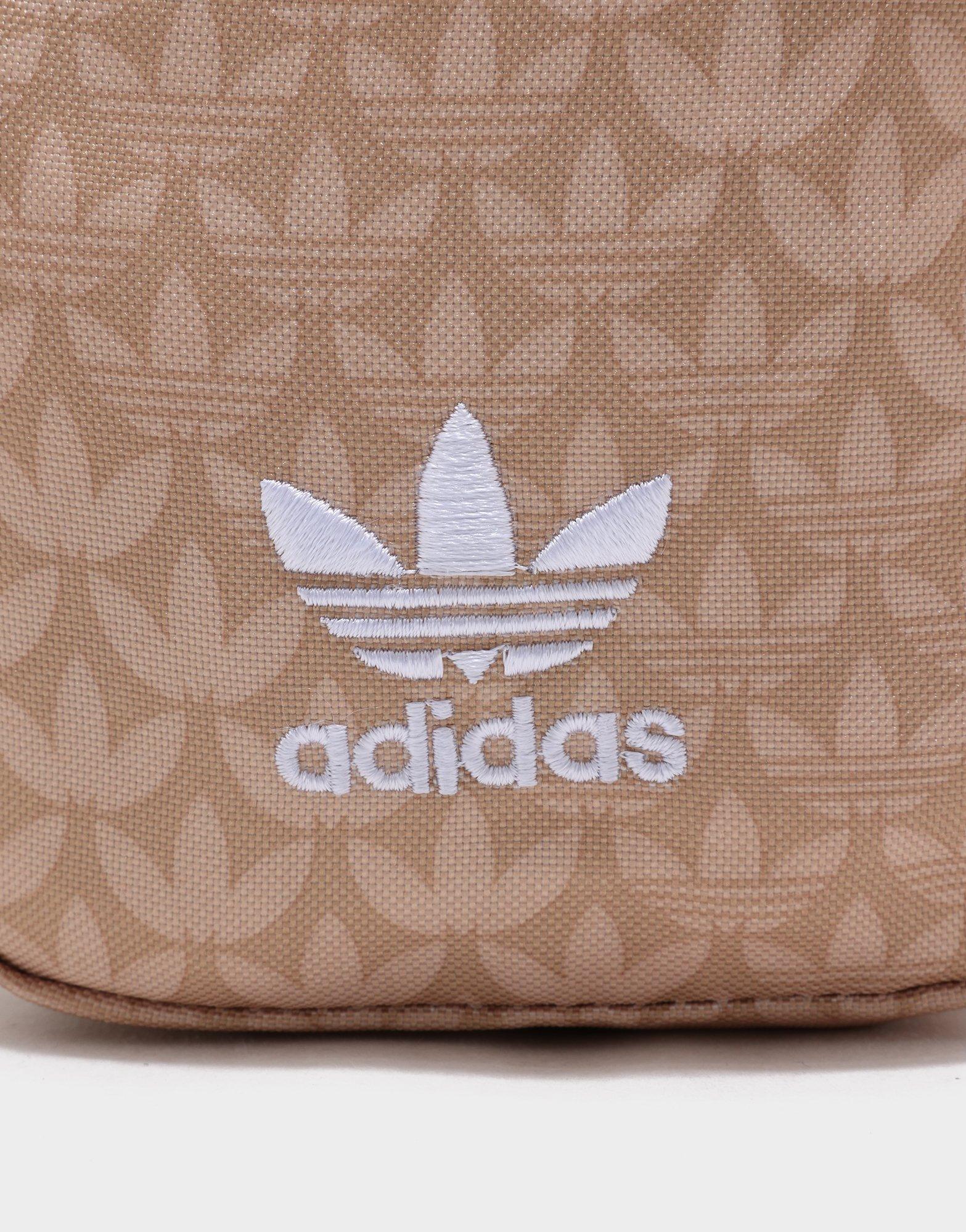 กระเป๋า Monogram Festival – JD Sports ประเทศไทย