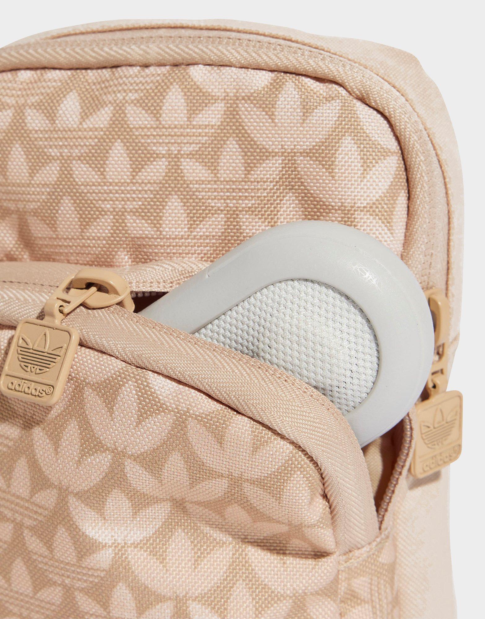 กระเป๋า Monogram Festival – JD Sports ประเทศไทย