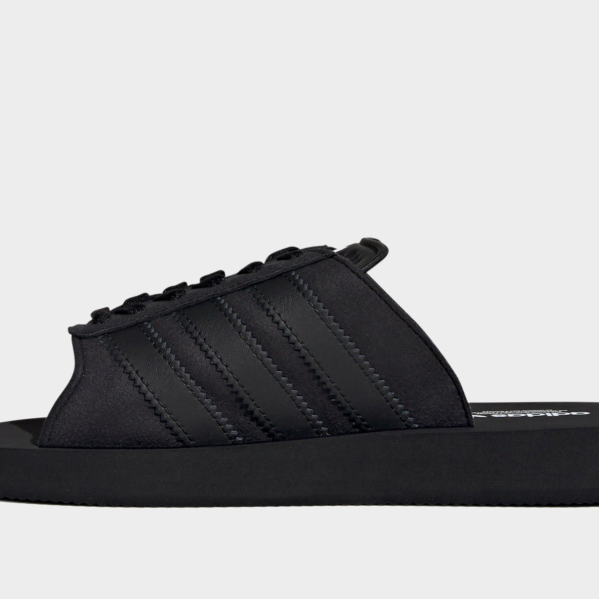 สีดำ adidas รองเท้าแตะผู้หญิง Gazelle Beach - JD Sports Thailand – JD ...