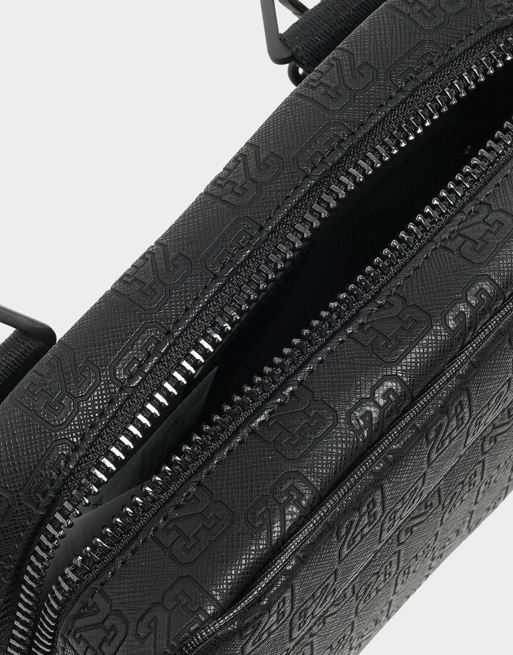 กระเป๋า Monogram Camera (1L) – JD Sports ประเทศไทย