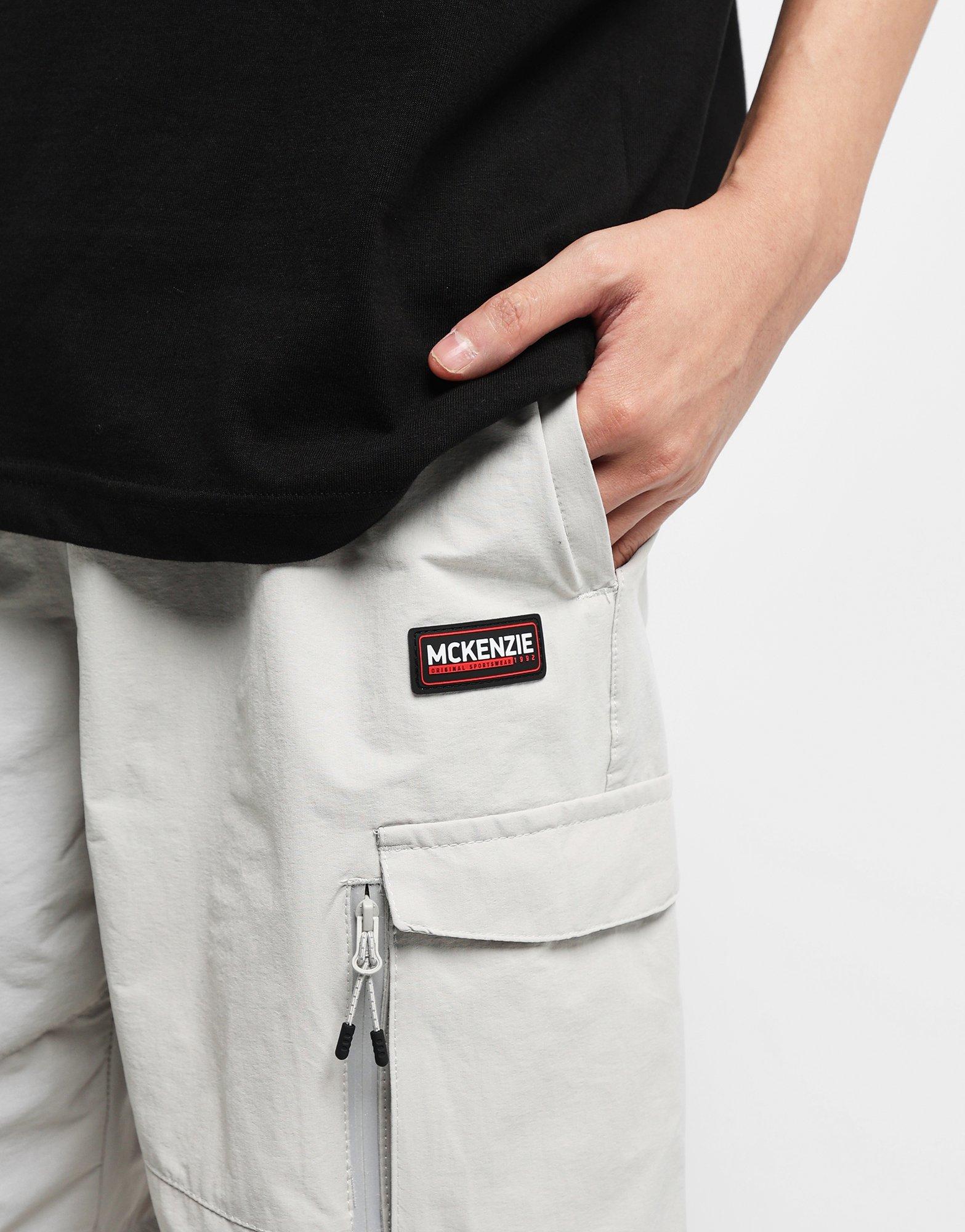 กางเกงขาสั้นผู้ชาย CEALUS CARGO – JD Sports ประเทศไทย