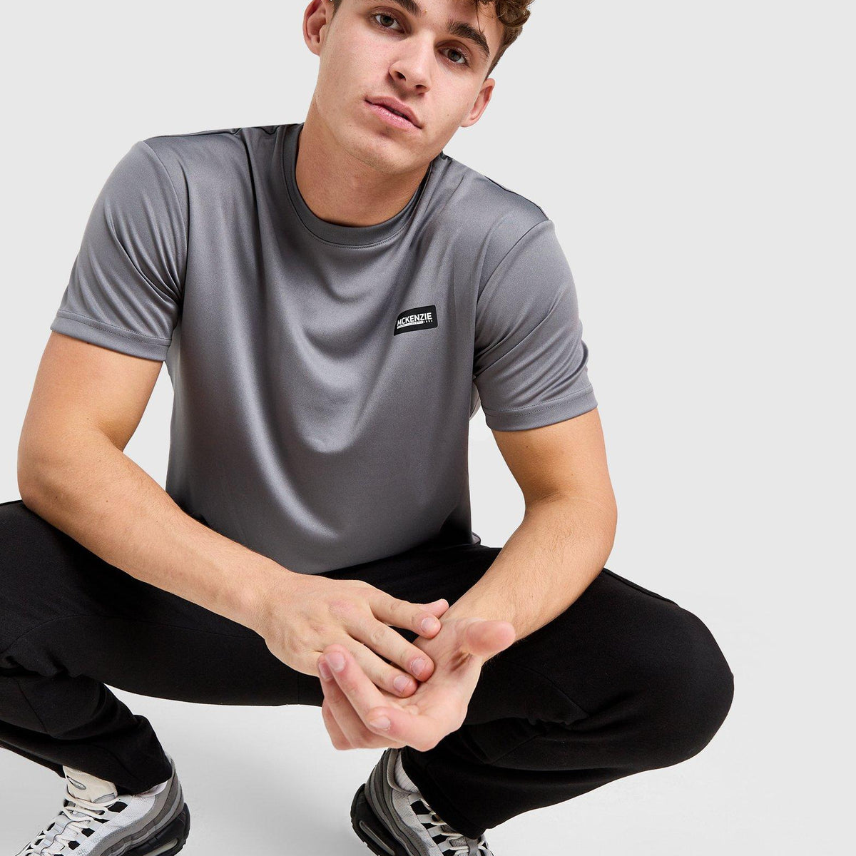 สีเทา Mckenzie เสื้อยืดผู้ชาย Dalston - JD Sports Thailand – JD Sports ...