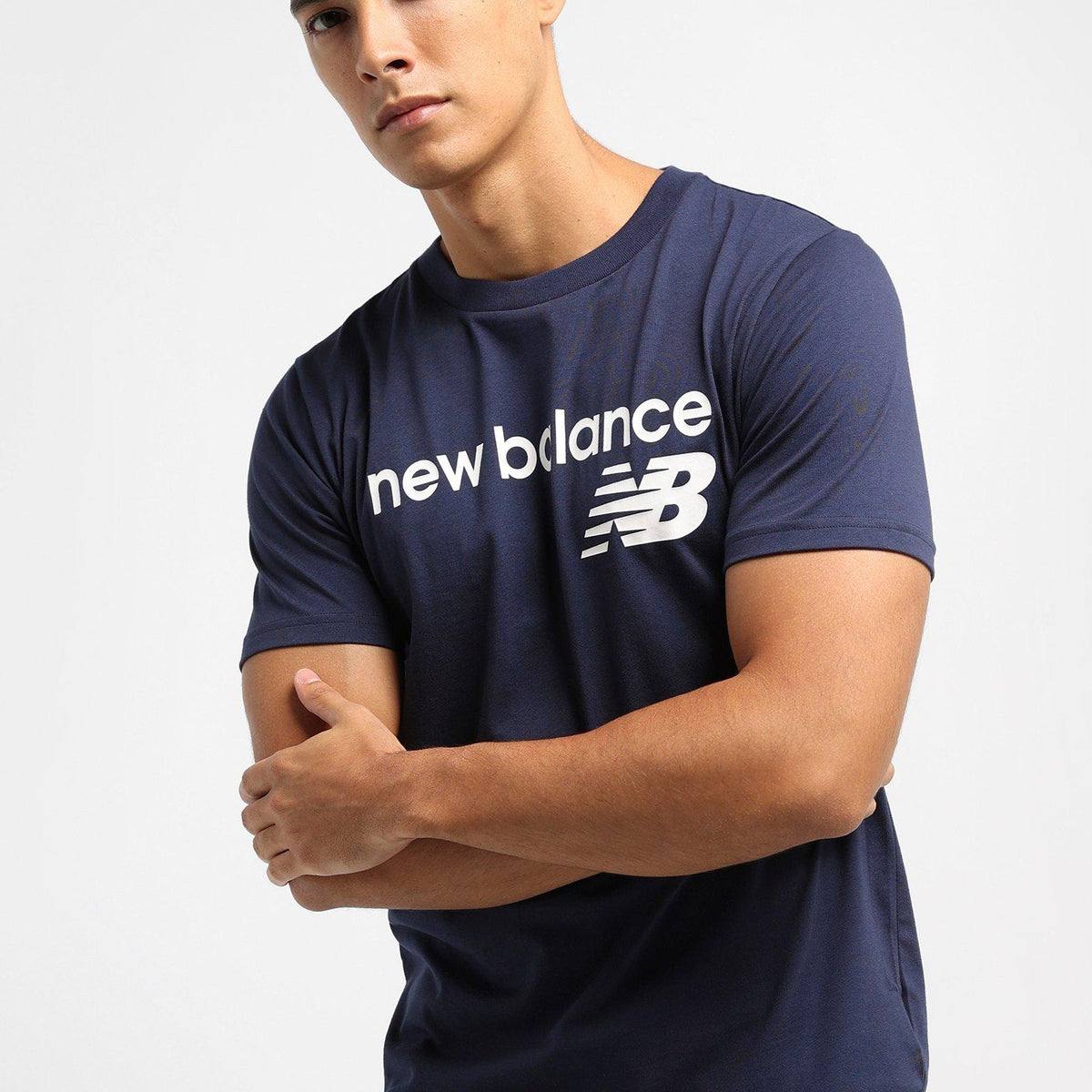 สีฟ้า New Balance เสื้อยืดผู้ชาย Classic Core Logo - JD Sports Thailand ...