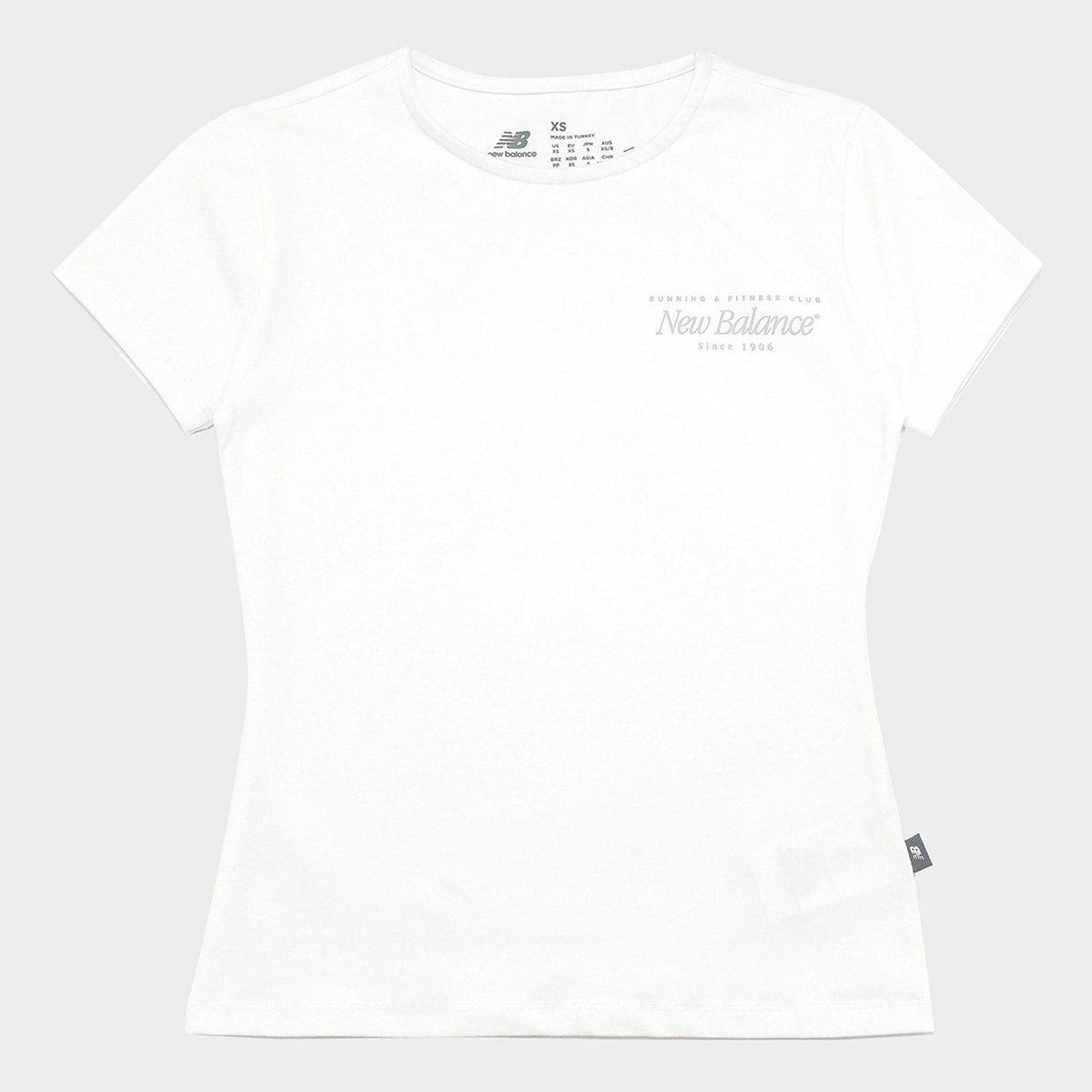 สีเบจ New Balance เสื้อยืดแขนสั้นผู้หญิง Slim Fit - JD Sports Thailand ...